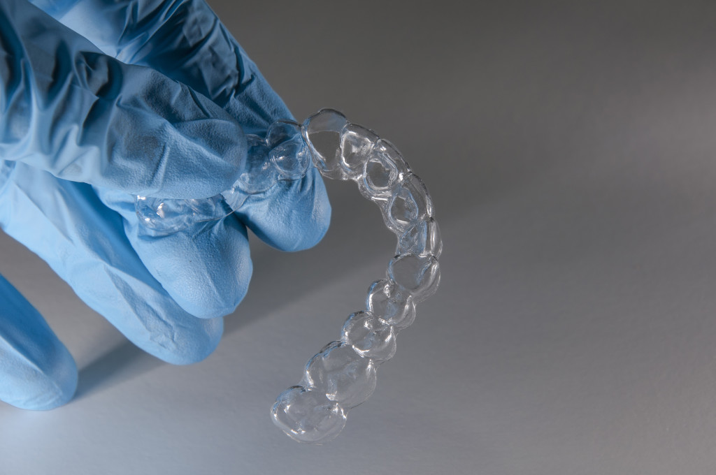 Clear Fixed Braces – Just How Discreet Are They? | Blog